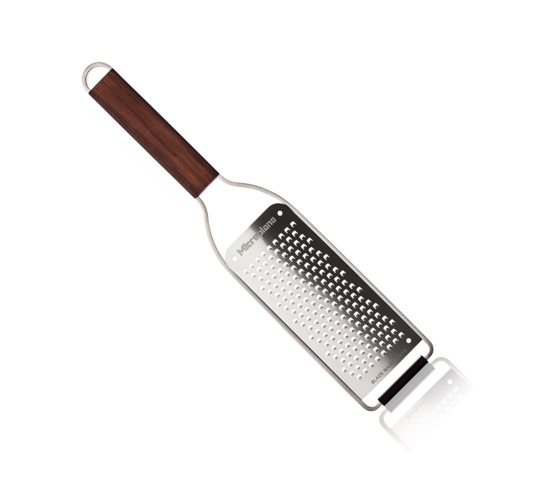 Microplane grobe Küchenreibe - Master Serie 43300 - Messer Holdorf Berlin